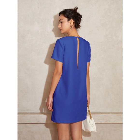 WILA | Tops | Minimalist Notched V Neck Keyhole Back Tunic Dress White ...